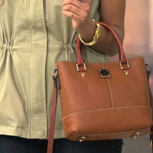 Dooney & Bourke | Bags | Dooney Bourke Chelsea Brown Pebbled Leather ...